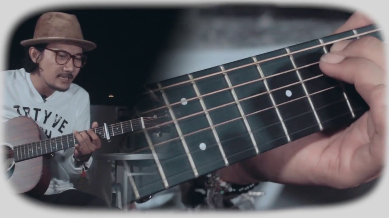 HOW TO PLAY TELEPON AKU - SANDY CANESTER - YouTube