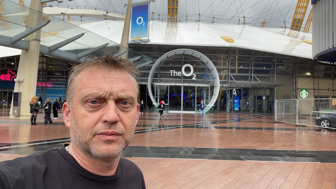 Live From The O2 Arena London - YouTube