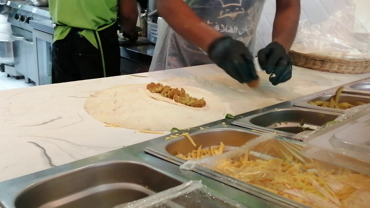 Falafel Sandwich street food in king saudi arab - YouTube