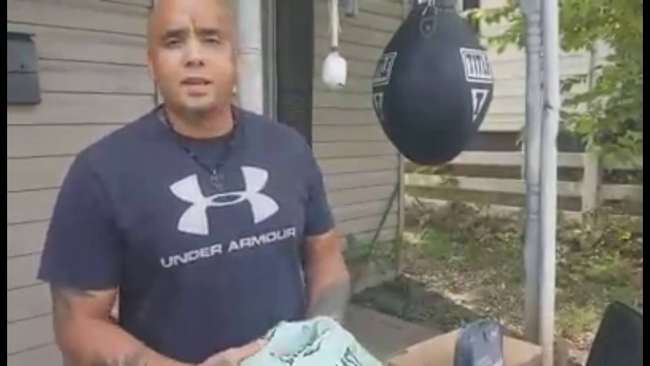 Street Beefs - Scarface unboxing new speed bag. - YouTube