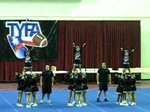 jr warriors tyfa cheer comp san marcos 2009 - YouTube