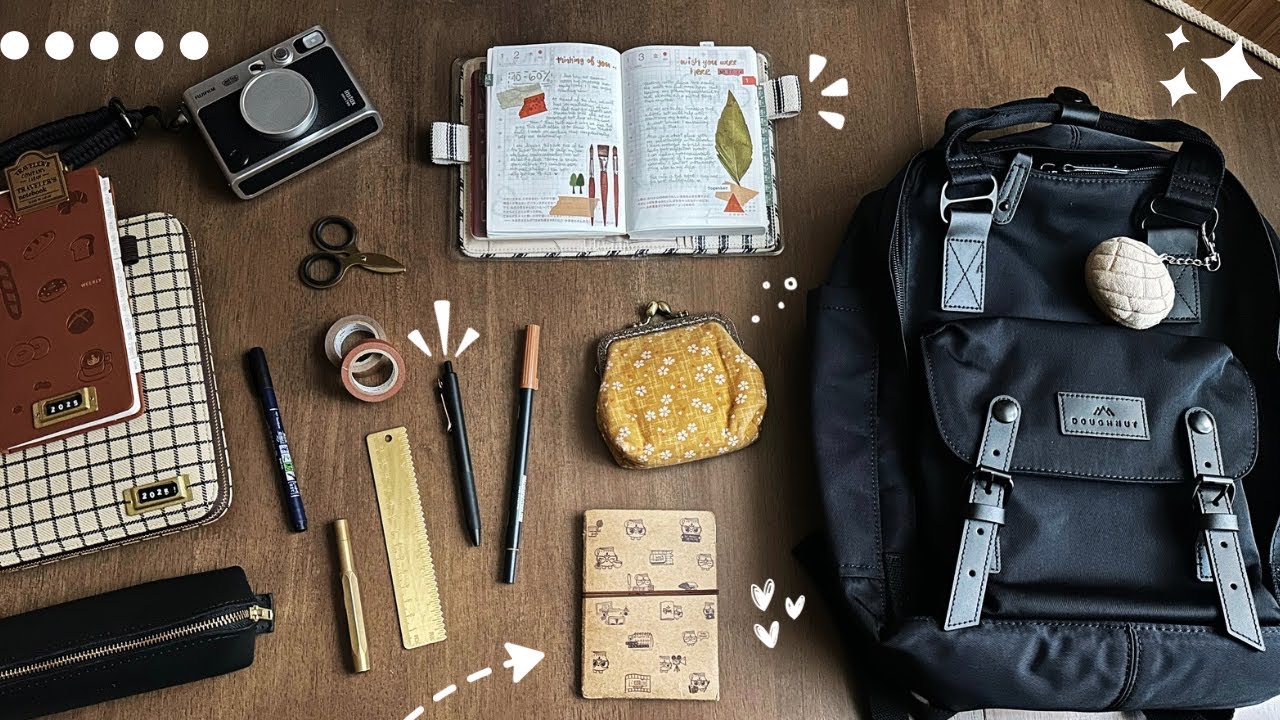 travel journaling essentials: what's in my journal bag? 💼 - YouTube