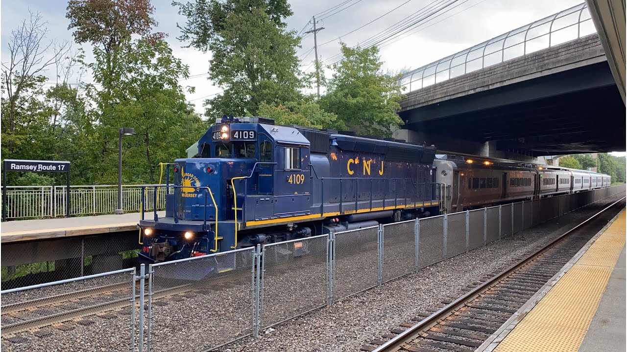 NJ Transit EMD GP40PH-2 4109 (CNJ Heritage Unit) Leads Train 77 ...