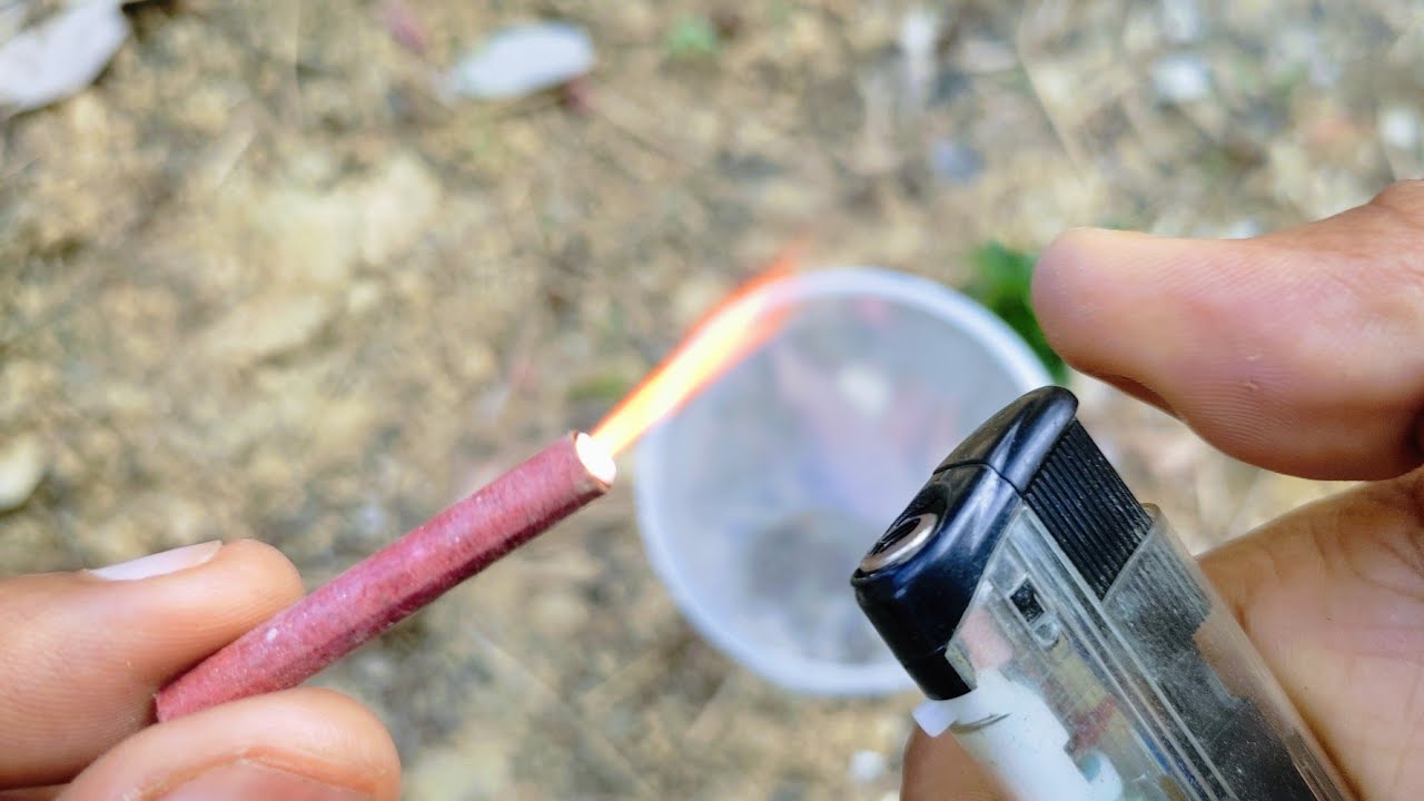 Mercun Mancis Dalam Cawan Plastik - YouTube