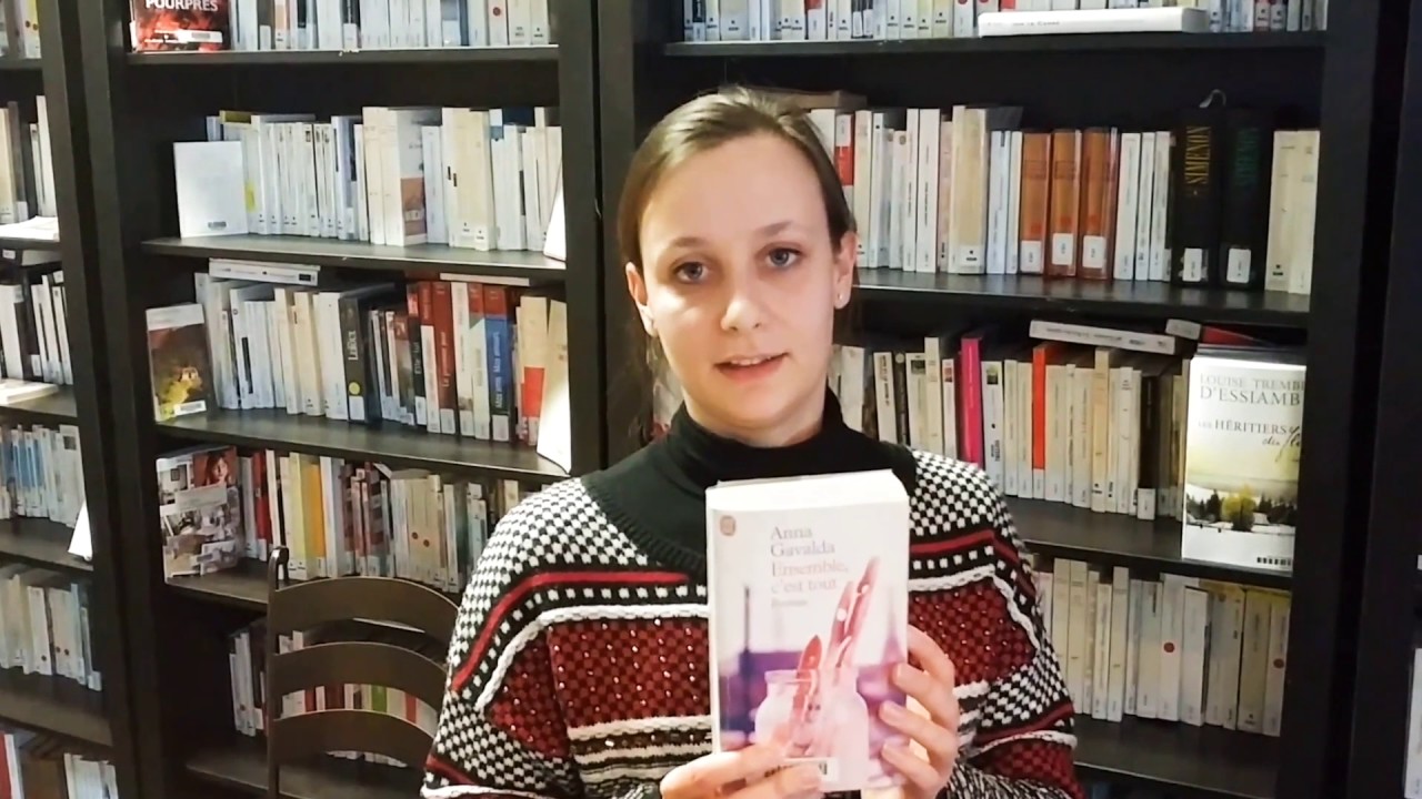 Héloïse présente Ensemble, c'est tout - YouTube