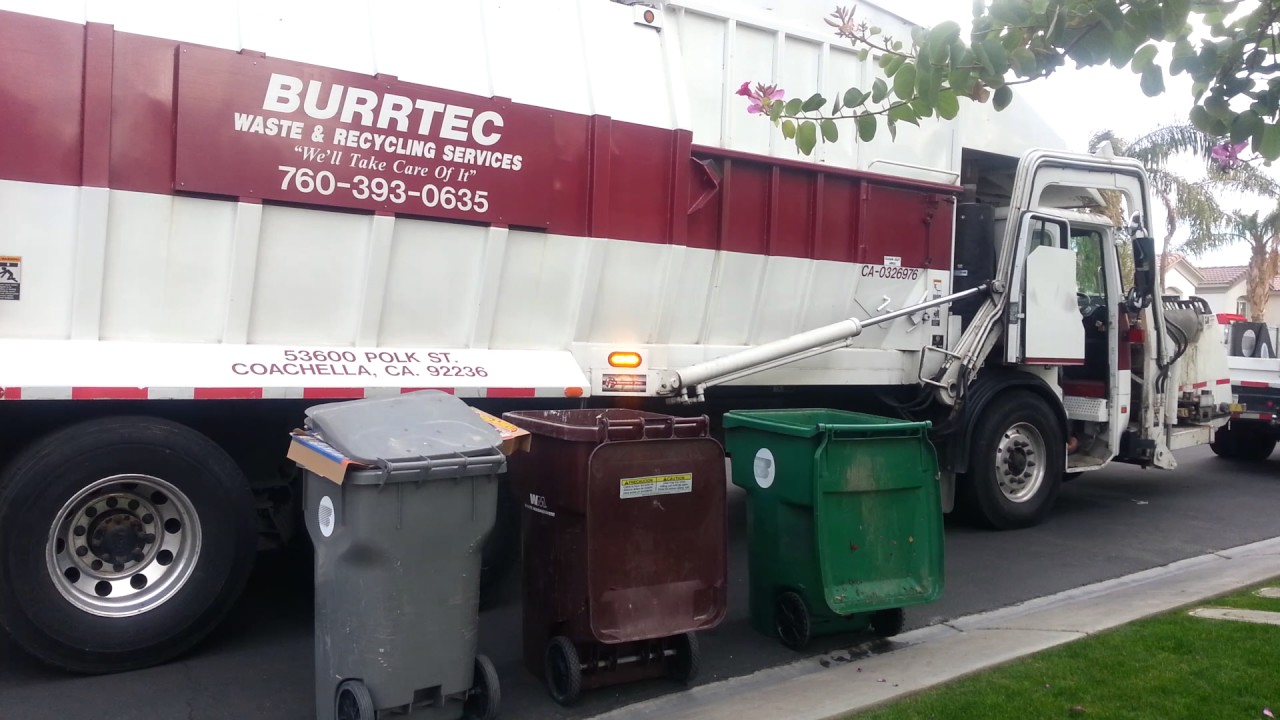 Broken down Trash Truck - YouTube