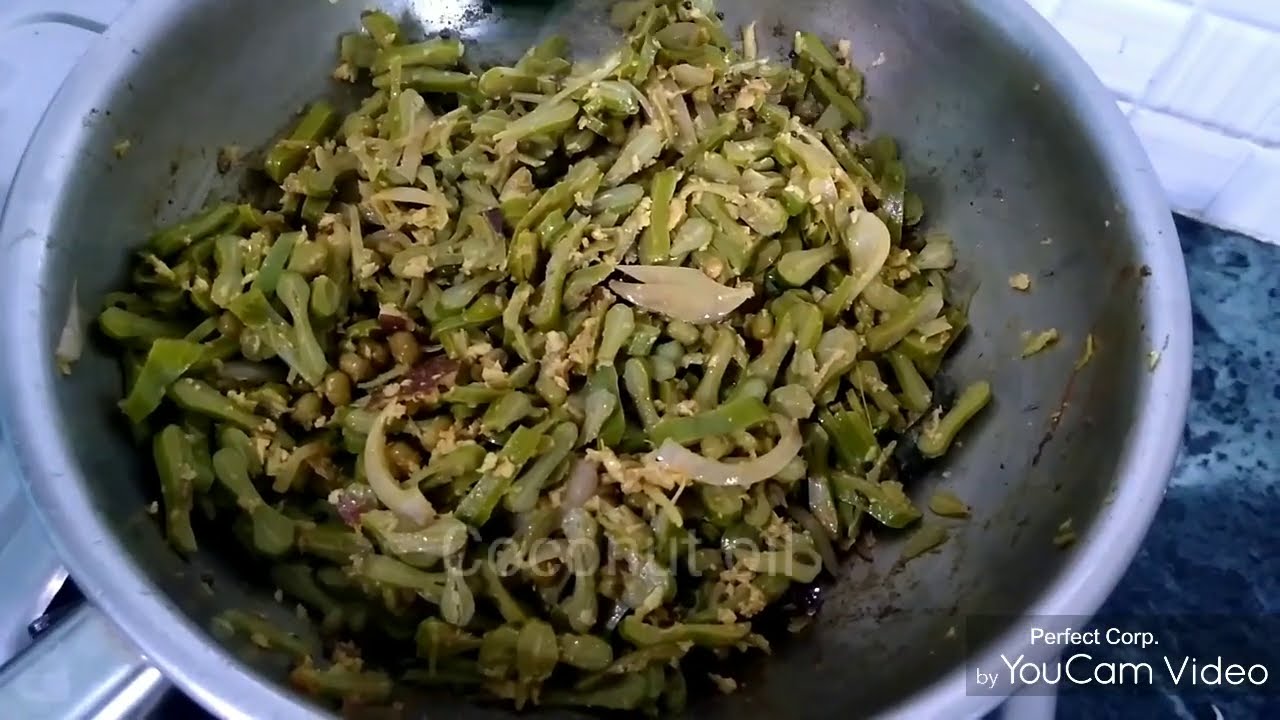 Tasty Sword Beans or Valari Payar Thoran (Poriyal/Pallya) | Simple ...
