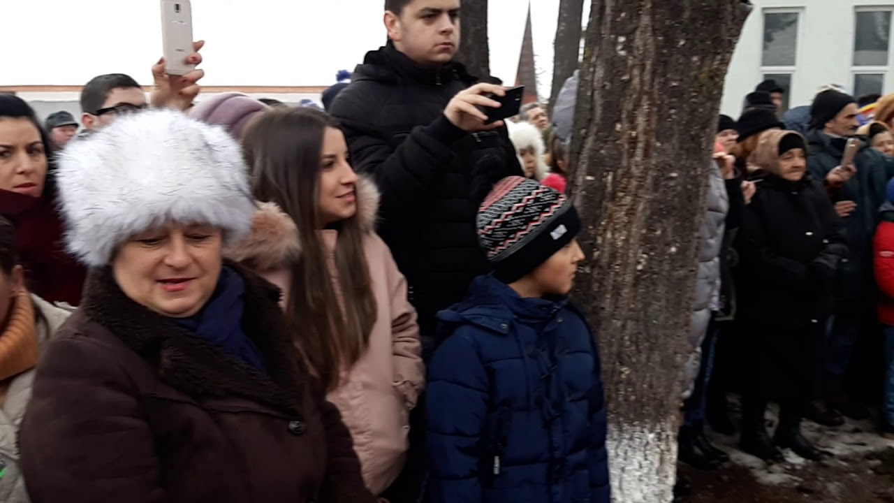 Comuna Rediu jud Neamt -Sărbători anul nou 2019 - YouTube