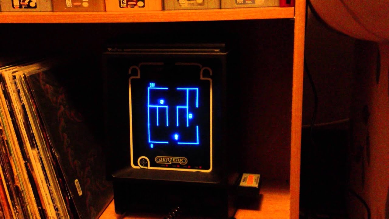 GCE Vectrex - Berzerk (1982) Gameplay - YouTube