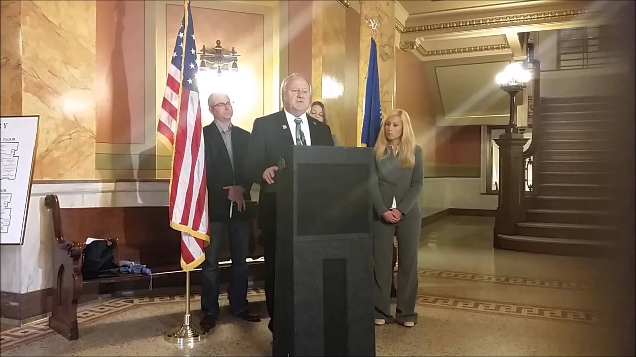 “Bring Back the Middle Class” Press Conference : Sen. Dave Hansen - YouTube