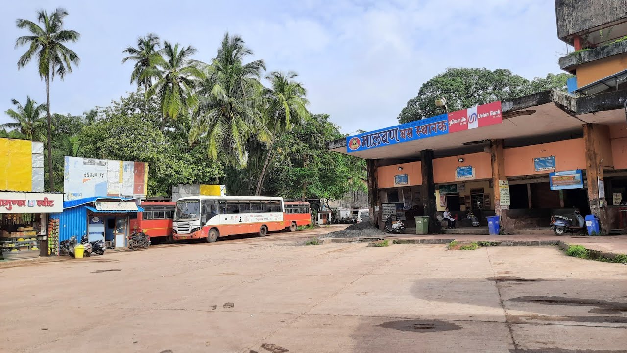 🌴...मालवण एस.टी स्थानक | Malvan Bus Stand(Depot)|Konkan Village|...🚍 ...