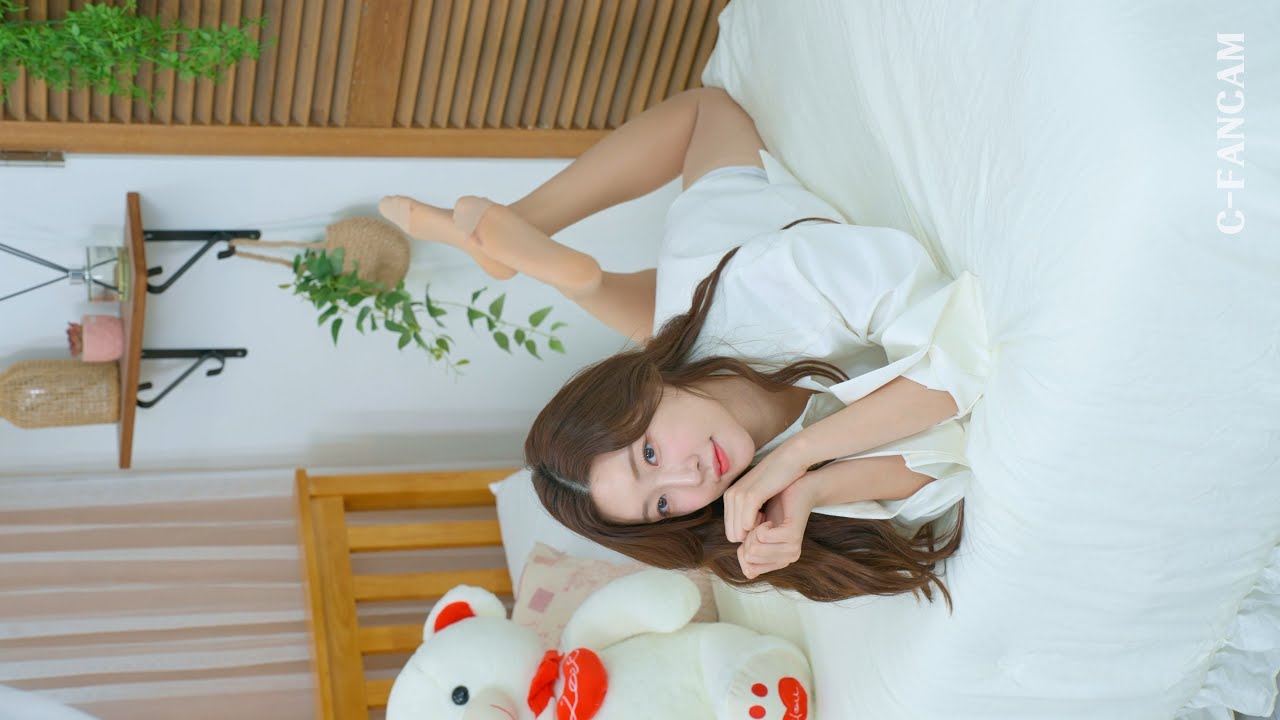 Jihyun Lee 이지현 \ 세번째의상 \ 20241201 \ 스튜디오 소수촬영회 2차 모델 직캠 \ 4K 60P Model fancam - YouTube