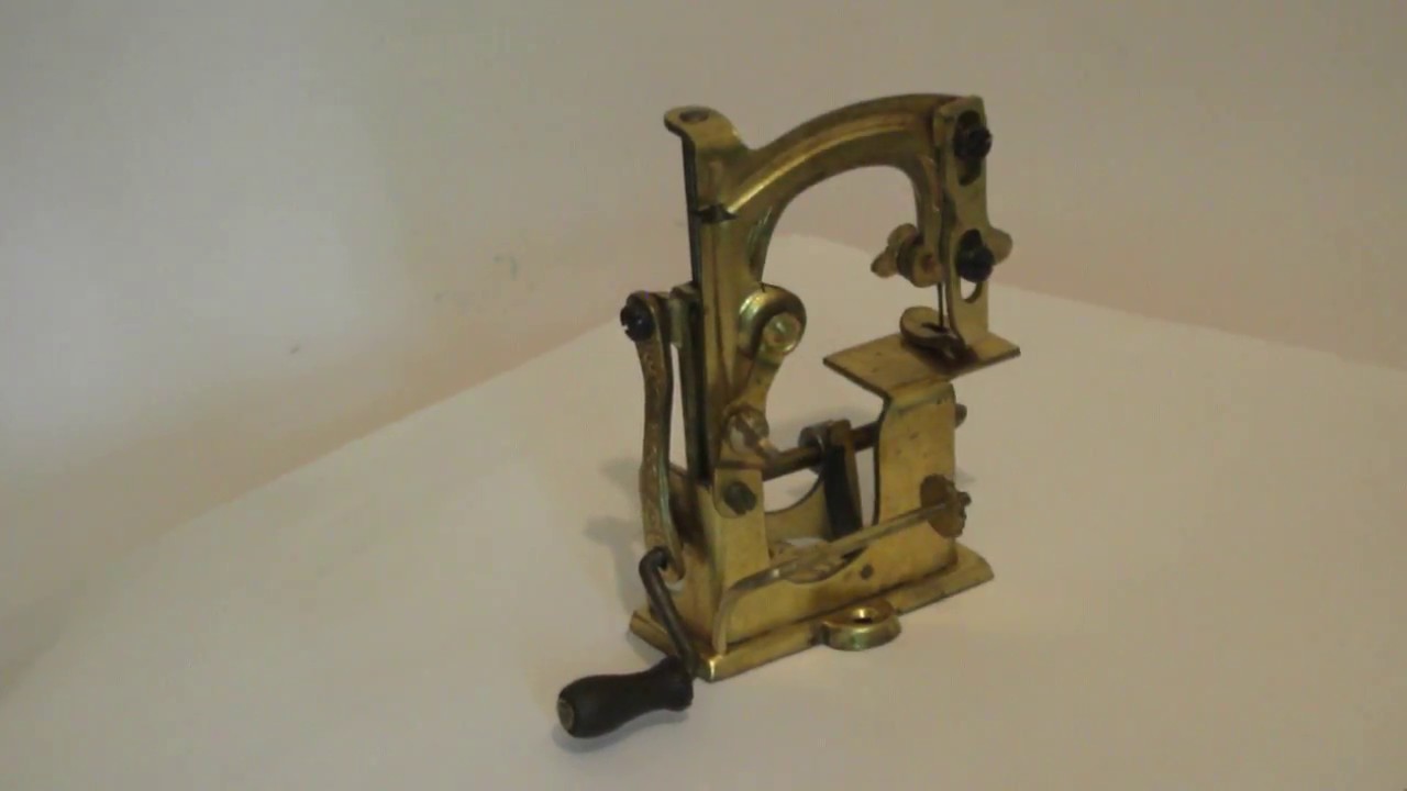 Tabitha Miniature Sewing Machine - YouTube