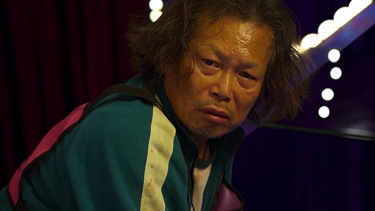 Player 017 Dies in Squid Game - YouTube