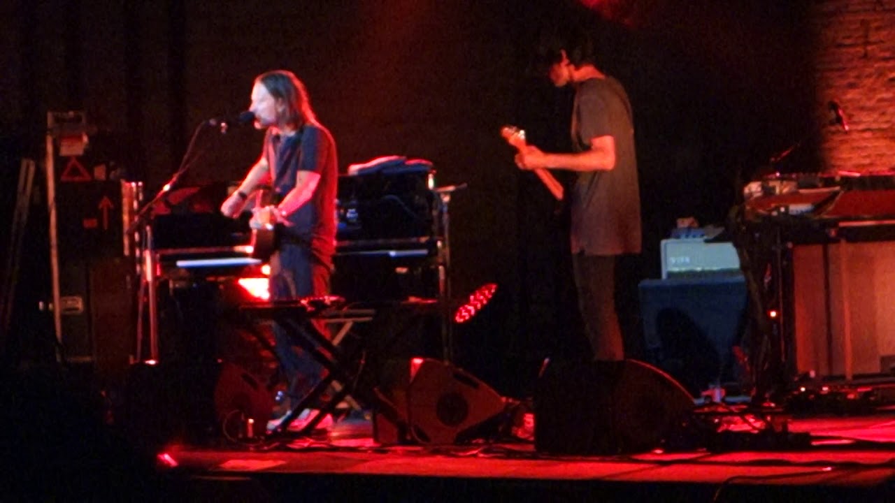 Thom and Jonny (Radiohead) - Wolf at the Door @ Macerata Aug. 20, 2017 ...