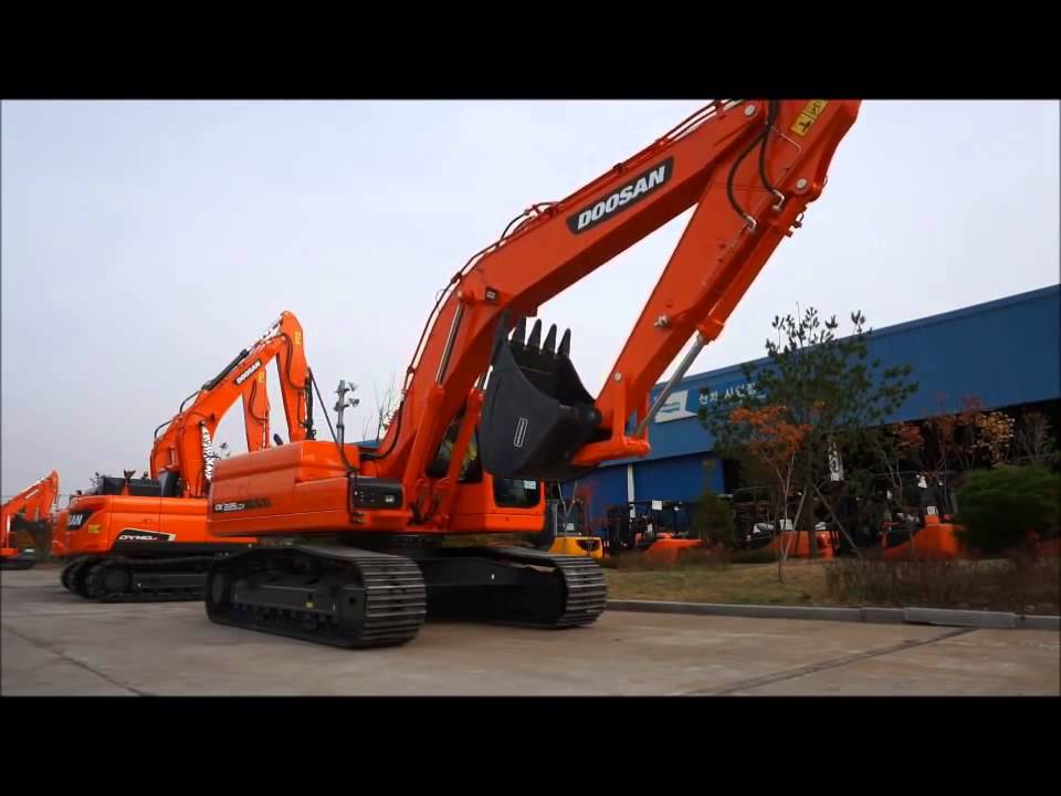 How to operate DX225LCA - YouTube