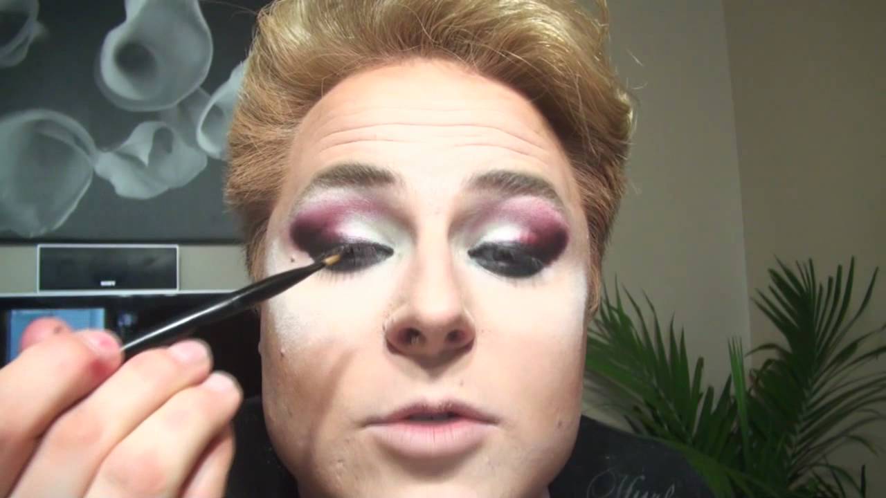 Beautiful Bombshell Makeup Tutorial - YouTube