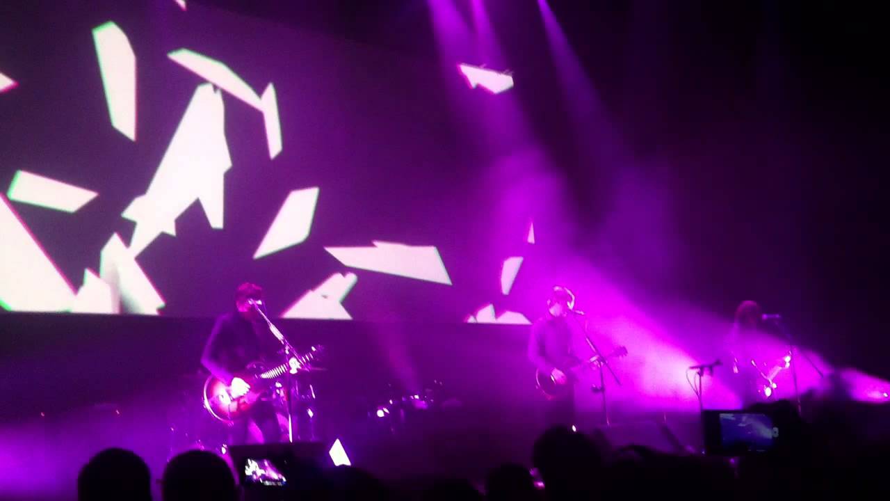 Interpol - Everything is wrong live @ México, Monterrey - YouTube