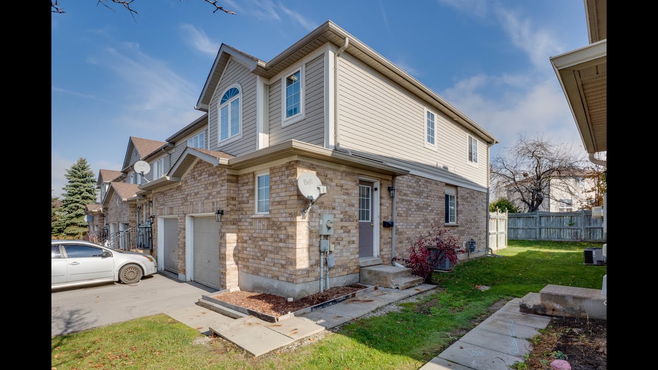 Video Tour: Unit 34-430 Mapleview Dr E - YouTube