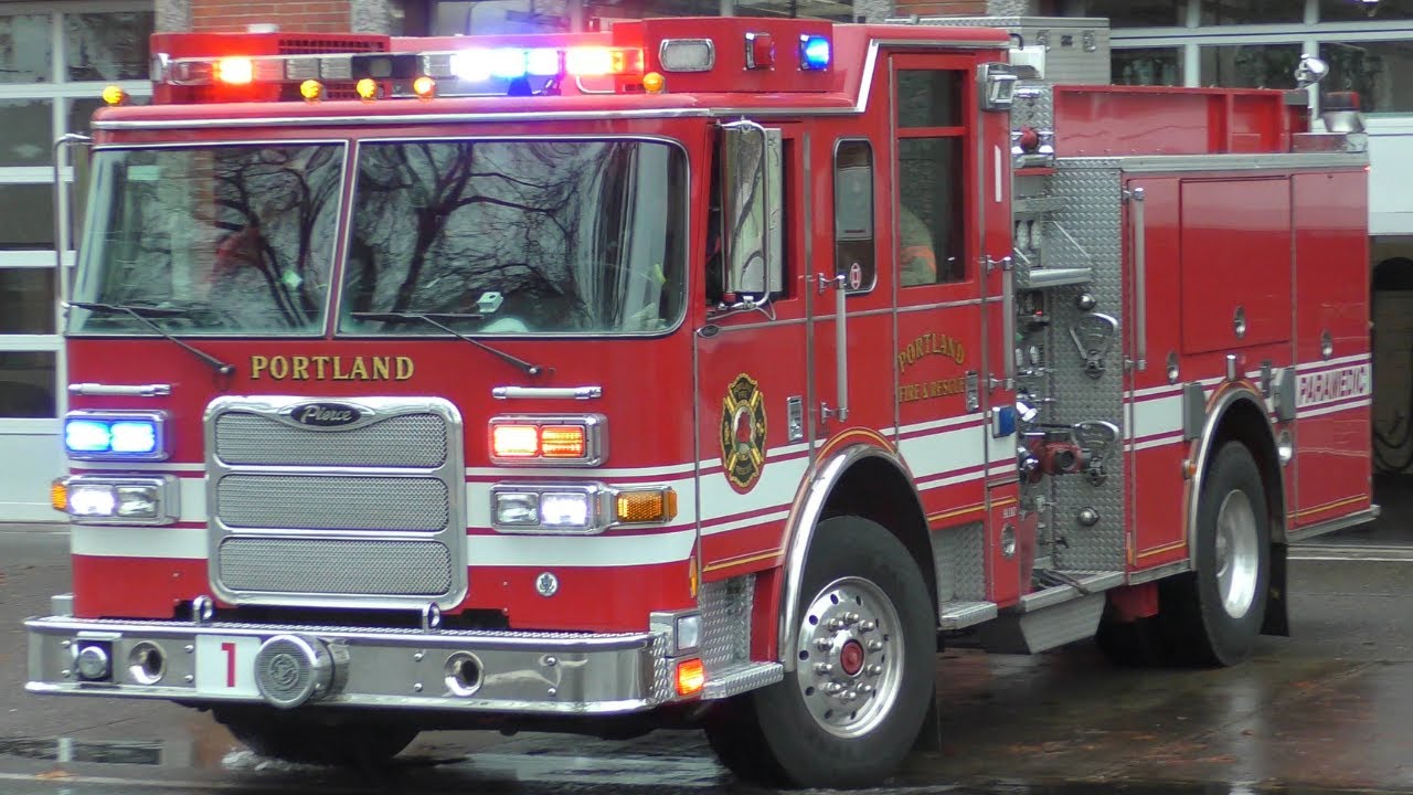 Portland Fire & Rescue Engine 1 (Reserve) Responding - YouTube