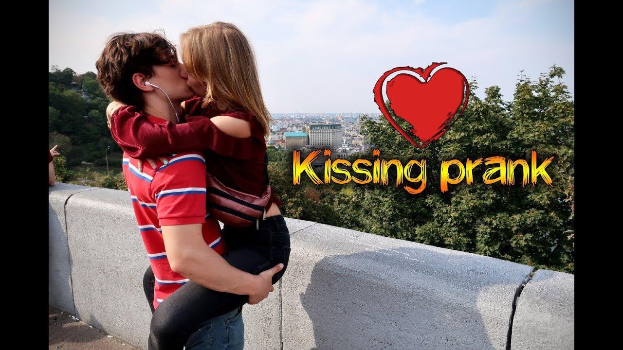 Kissing Prank ПОЦЕЛУЙ С НЕЗНАКОМКОЙ РАЗВОД НА ПОЦЕЛУЙ 5 Youtube