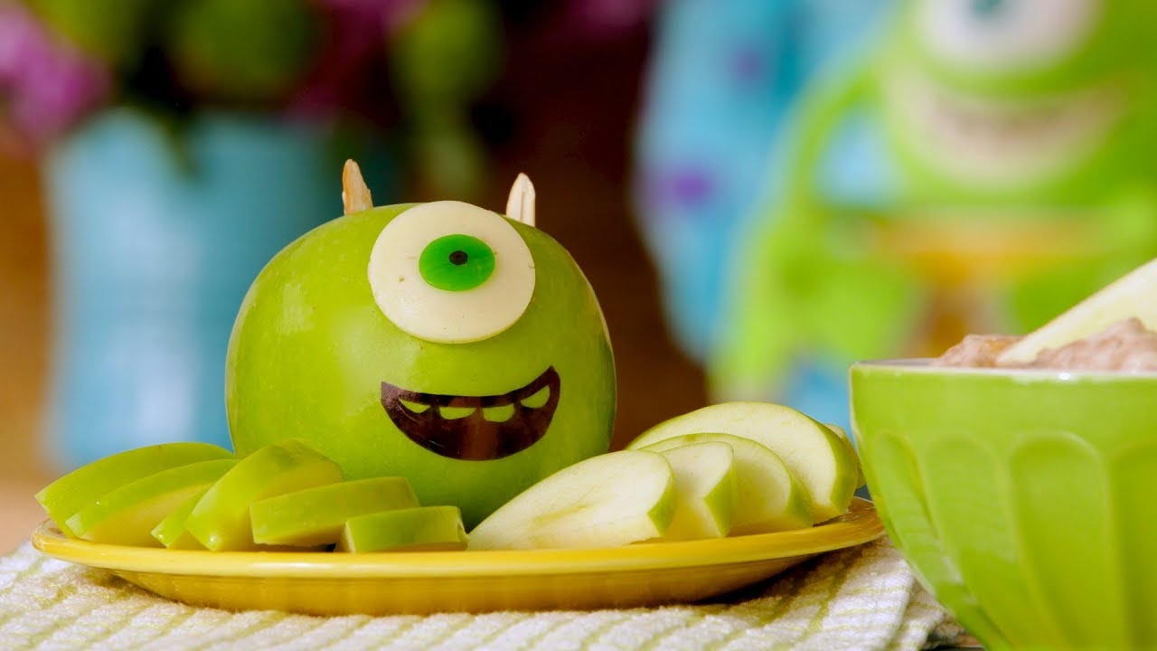 Monsters U: Mike Wazowski Apple Snacks - YouTube