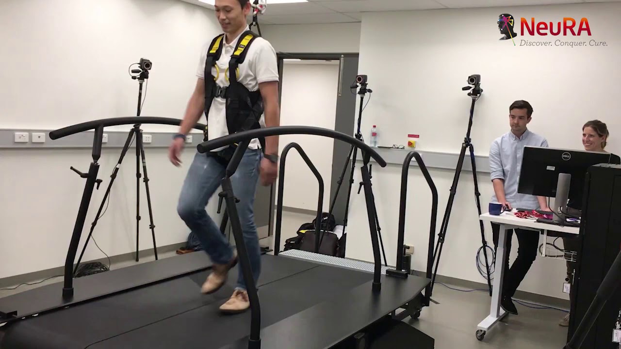 Dual belt treadmill at NeuRA - YouTube