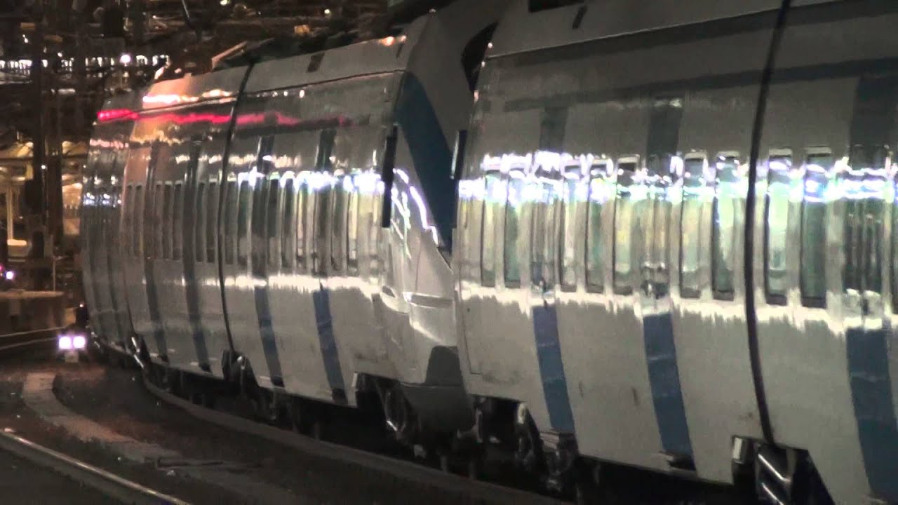 SL X60 PENDELTAG LEAVING STOCKHOLM CENTRAL - YouTube