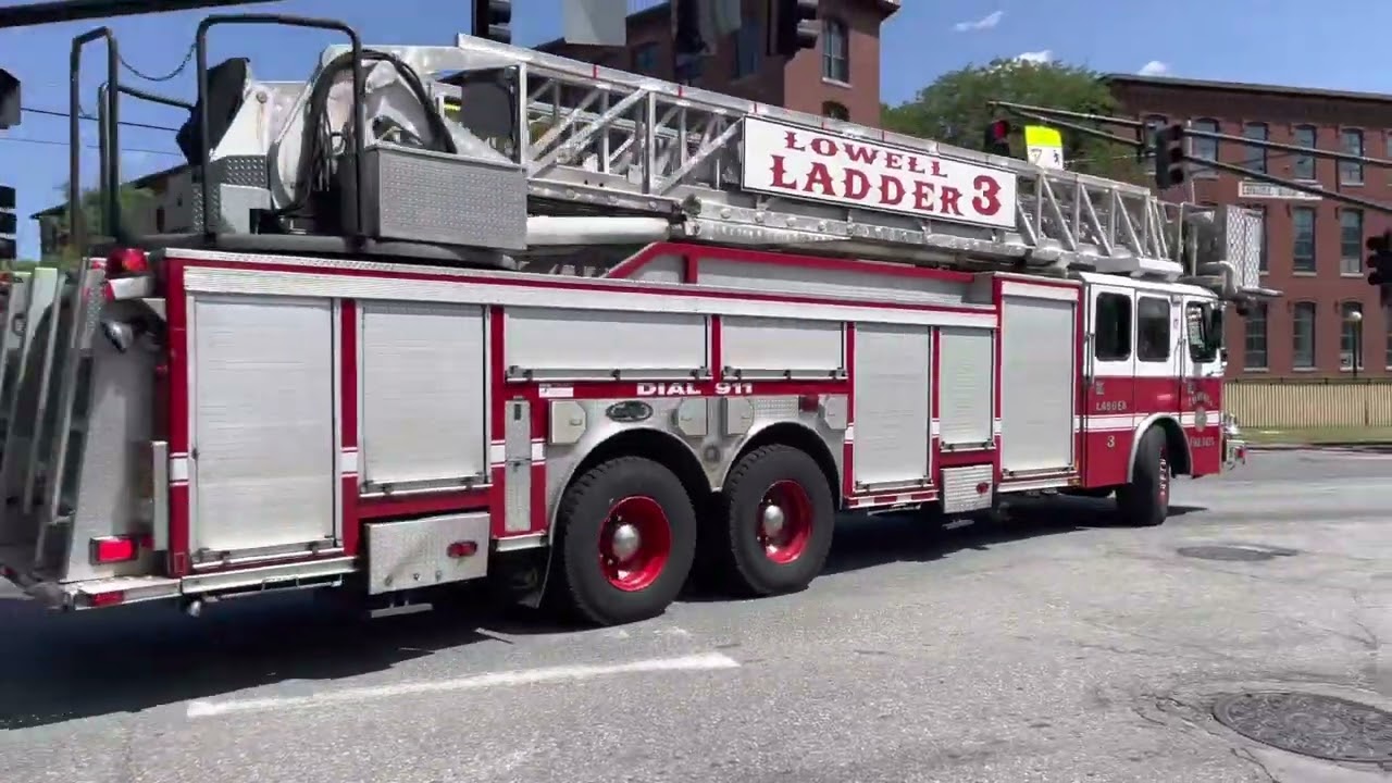Lowell Fire-Ladder 3 Responding - YouTube
