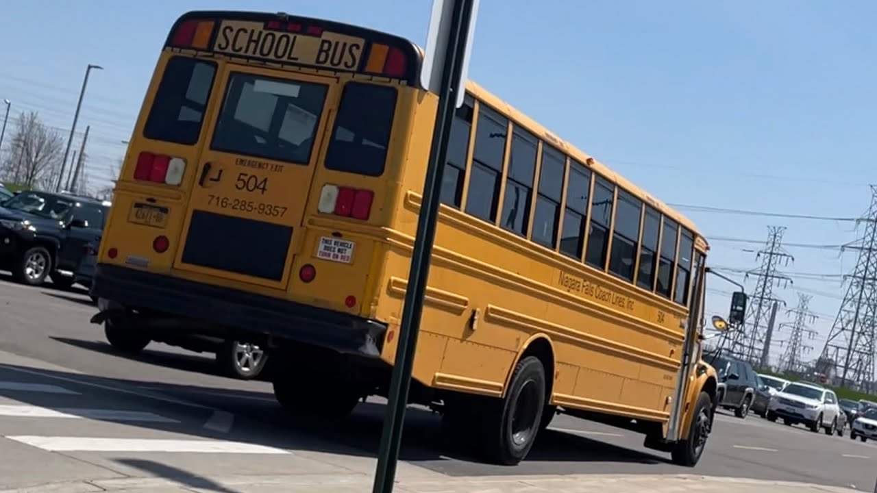 2009 Thomas C2 pull away bus 504 - YouTube