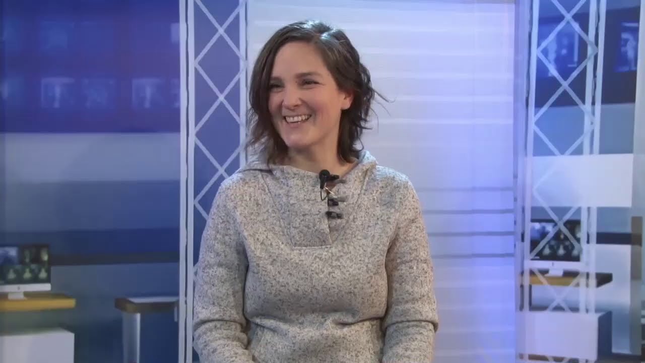 Entrevista a María Cristina Castro Emprendedora. - YouTube