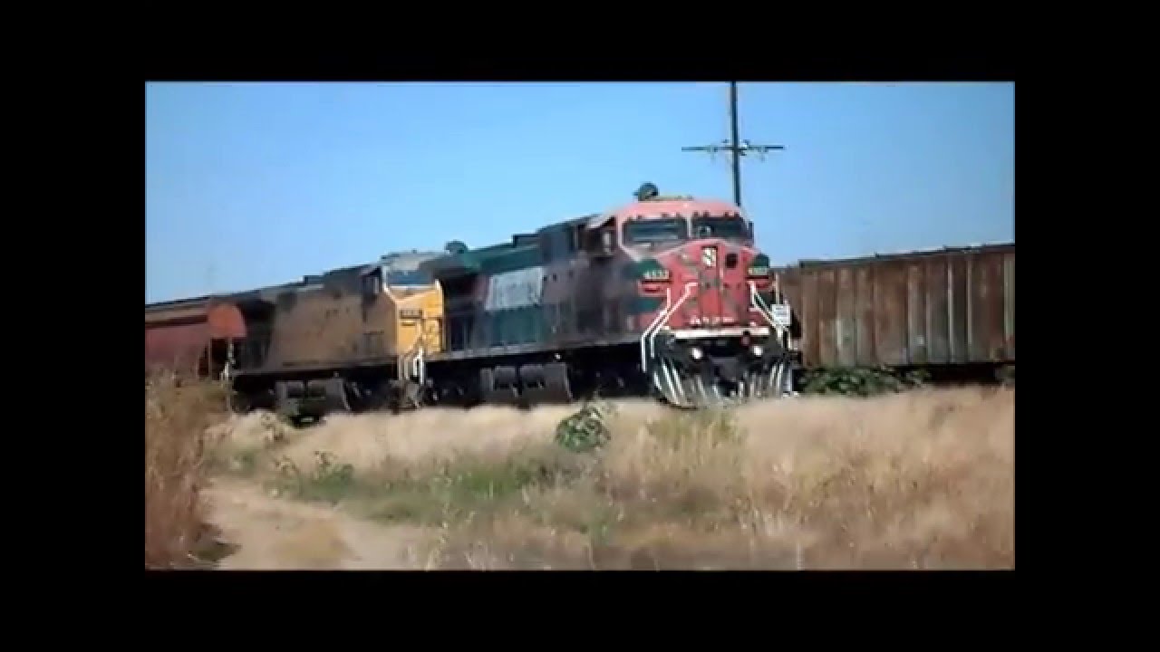 Ferromex 4532 y UNION PACIFIC 6836,7525 y 5884 - YouTube