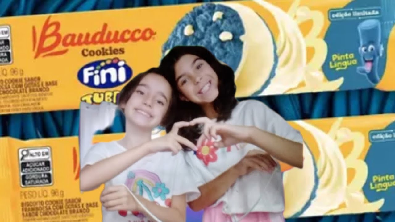 PROVANDO COOKIES DE FINI TUBES PINTA LINGUA COM MINHA AMIGA LIVIA - YouTube