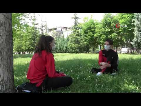 4 saatlik izinlerini karate antrenmanıyla değerlendiriyorlar!