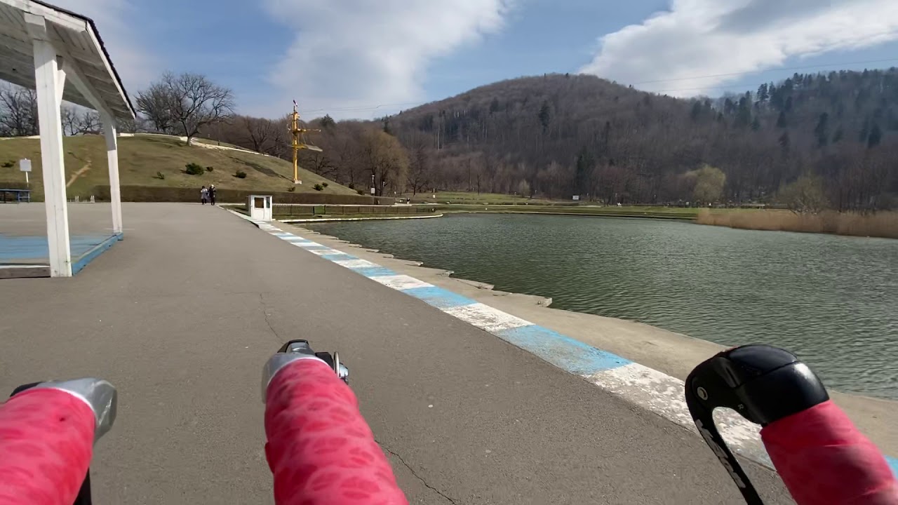 Lacul din Noua la Brașov - YouTube