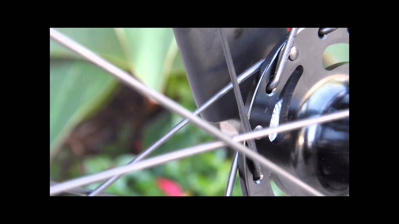 725 Leader With Carbon Wheels - YouTube