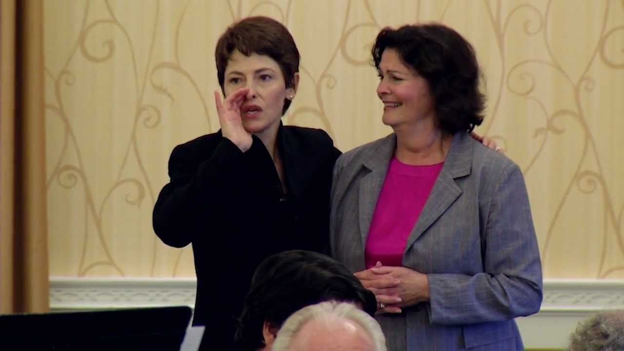Leadership of Note -- Conductor Laura Jackson's Workshop Intro - YouTube
