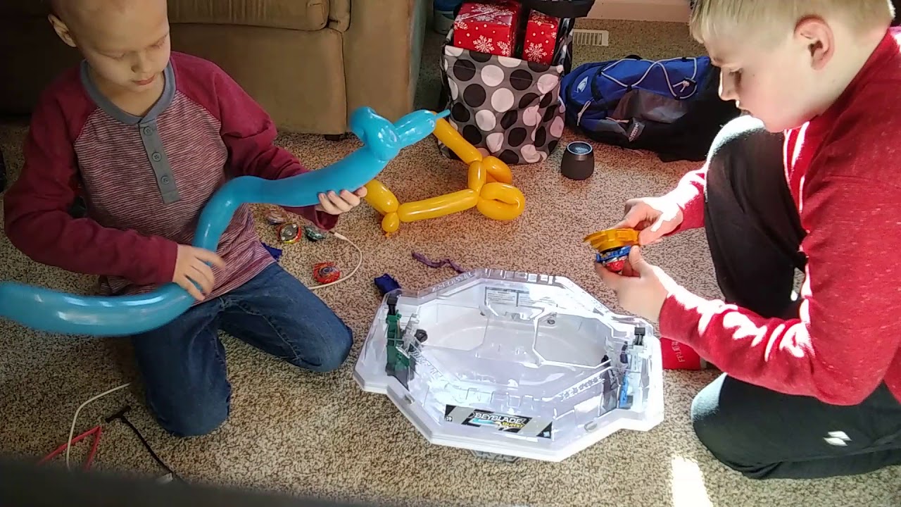 Victory valtryek vs golden xcalius - YouTube