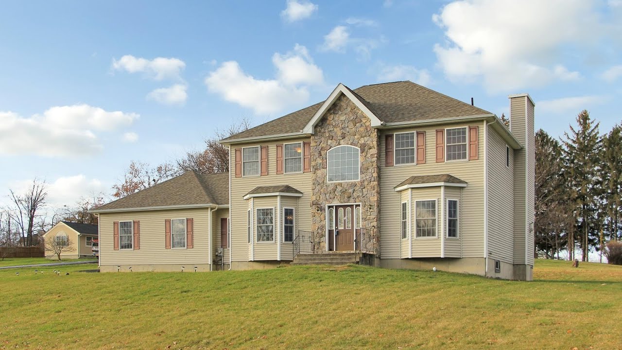 Real Estate Video Tour | 4 Coach House Ct, New Windsor, NY 12553 ...