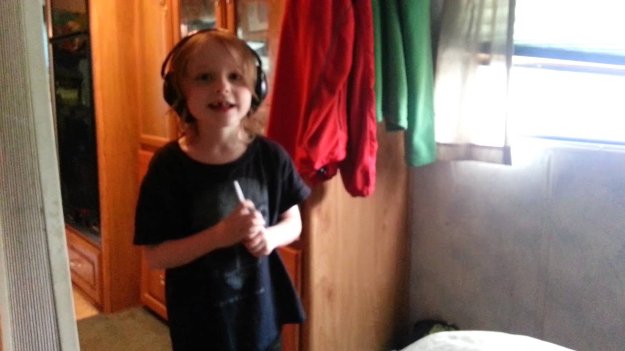 Name the tune Luca's singing - YouTube