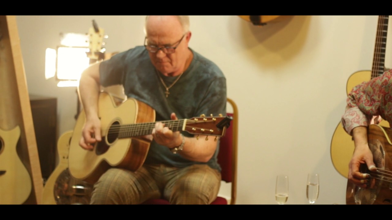 Robbie McIntosh & Michael Messer - I Can't Be Satisfied [Live at The ...