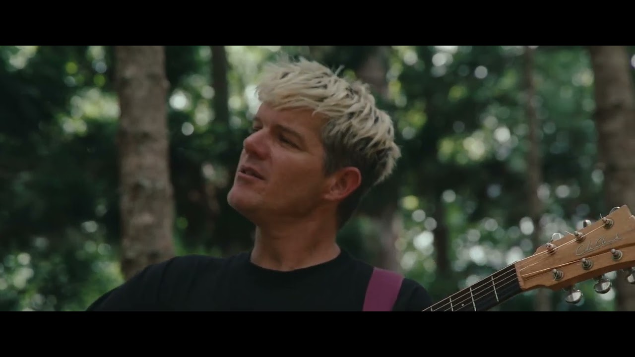 Christian Patey - Don't Follow The Internet (Official Video) - YouTube