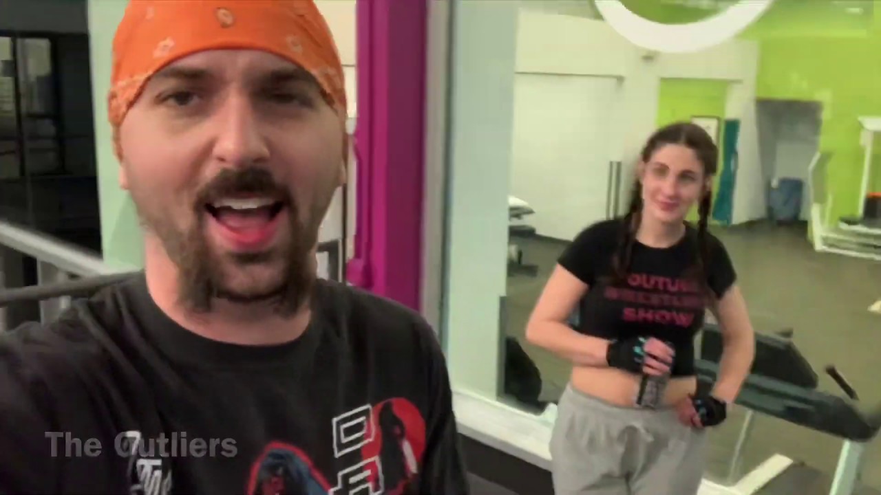 Wrestling Training With The Outliers LIVE - YouTube