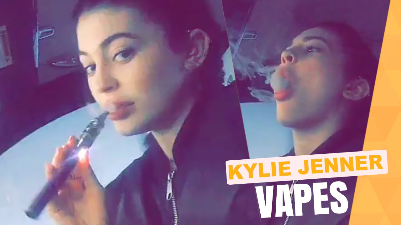 KYLIE JENNER SMOKES VAPE- Snapchat Video - YouTube