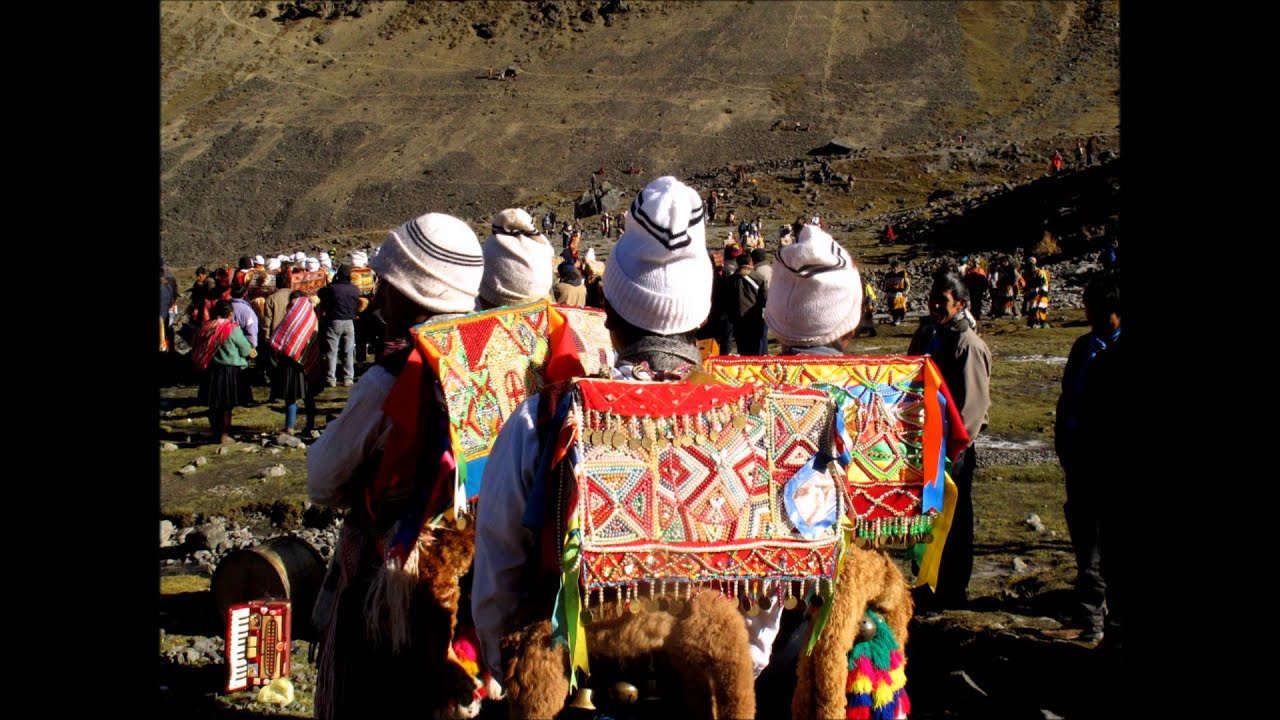 Canto de los Qhapaq Qolla - Qoyllurit'i 2013 - YouTube