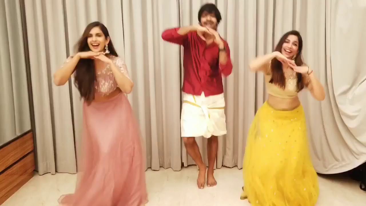 Actor Sathish dance's for Vijay Song to Wish Thalapathy Birthday 💥 HBD ...