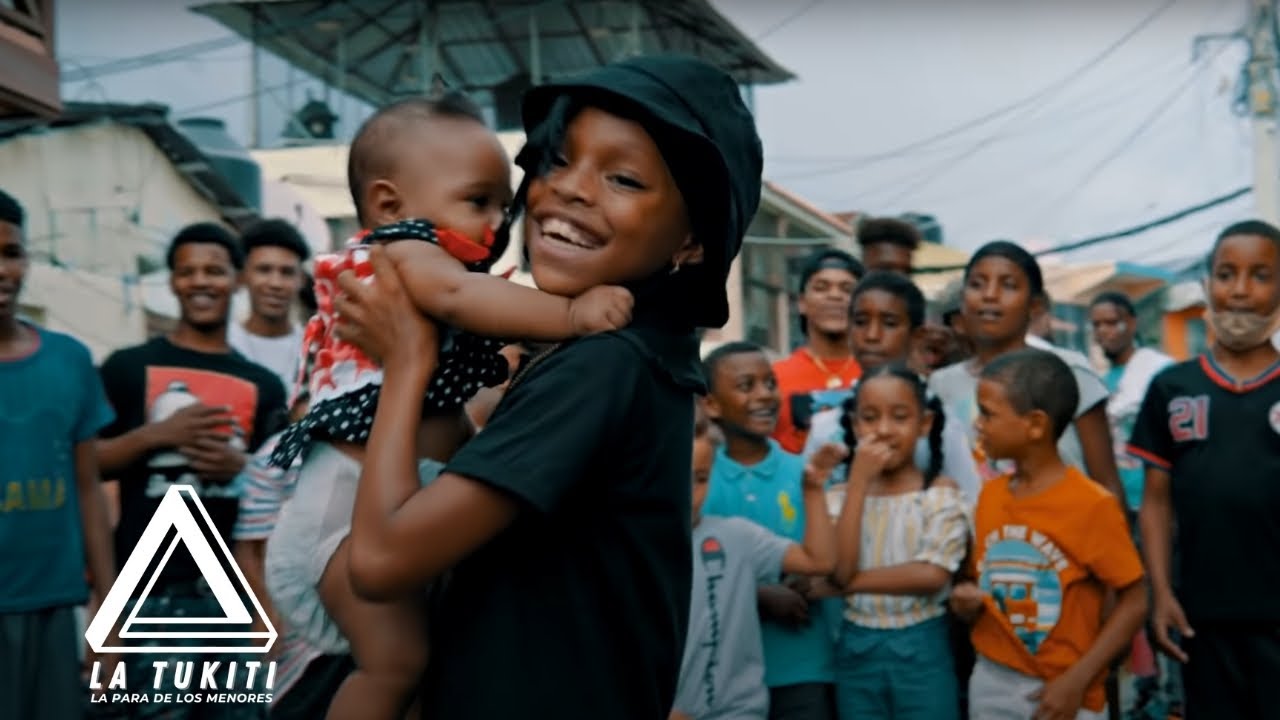 La Tukiti - El Circuito Ft. El Rapper RD (Video Oficial) - YouTube