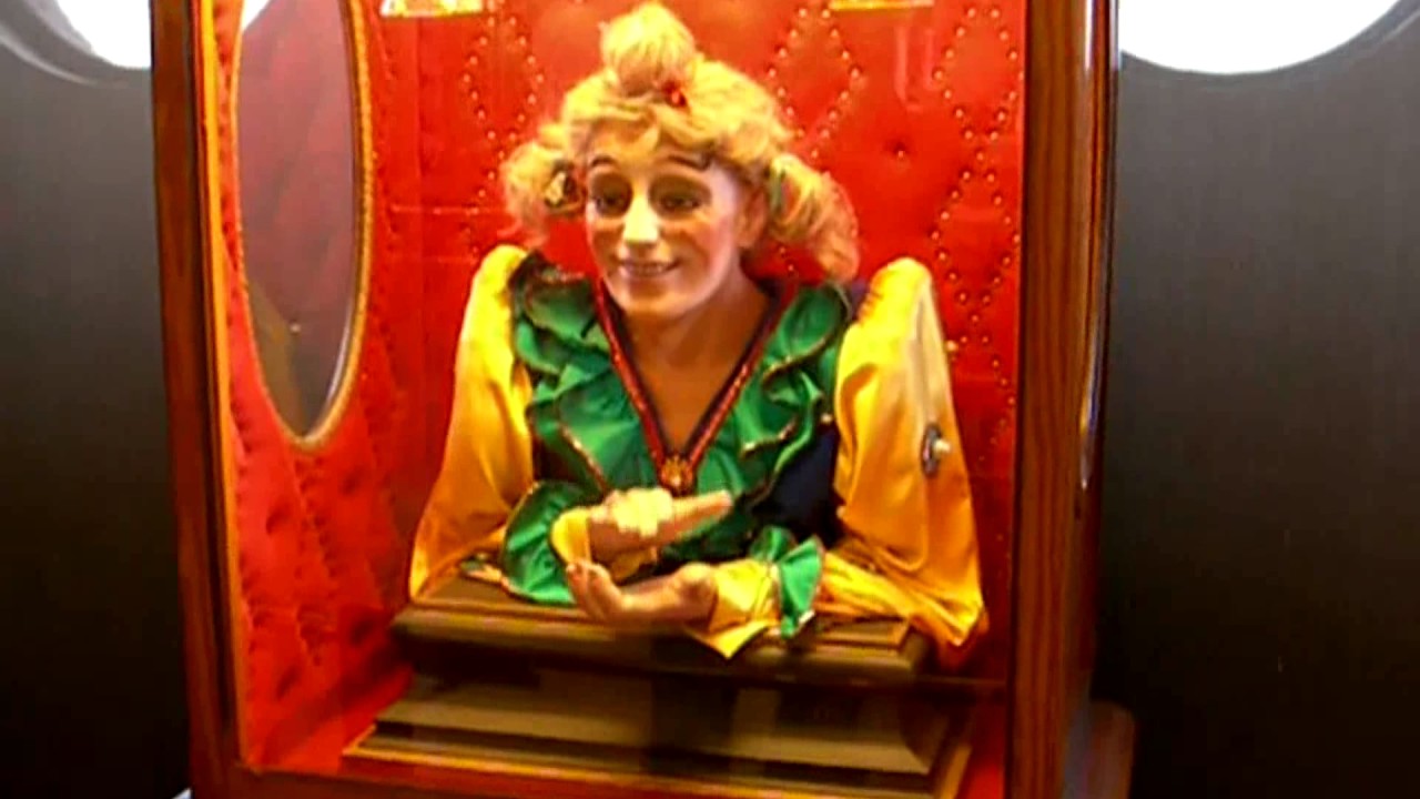 En el Museo de autómatas del Parque de Atracciones del Tibidabo ...