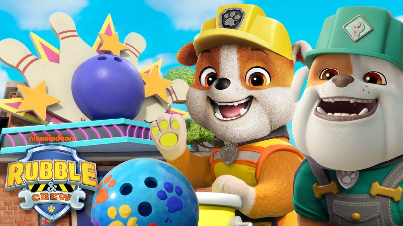 Rubble Builds a Bowling Alley for Grandpa! w/ Charger, Mix & Wheeler ...