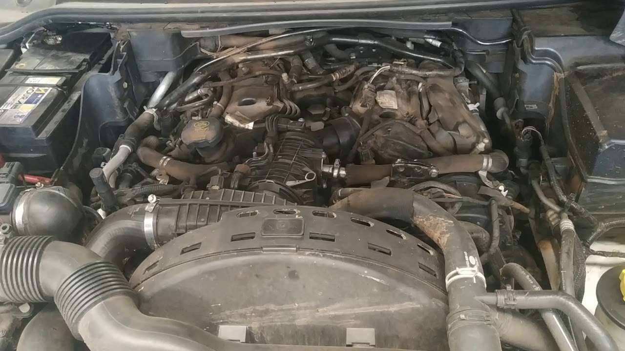 Motor Land Rover Discovery 4 3.0 Diesel - YouTube